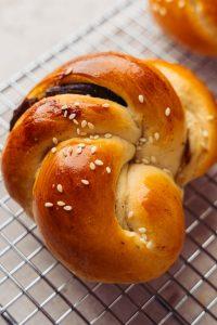 Authentic Choereg Recipe (Iraqi Style Sweet Bread)