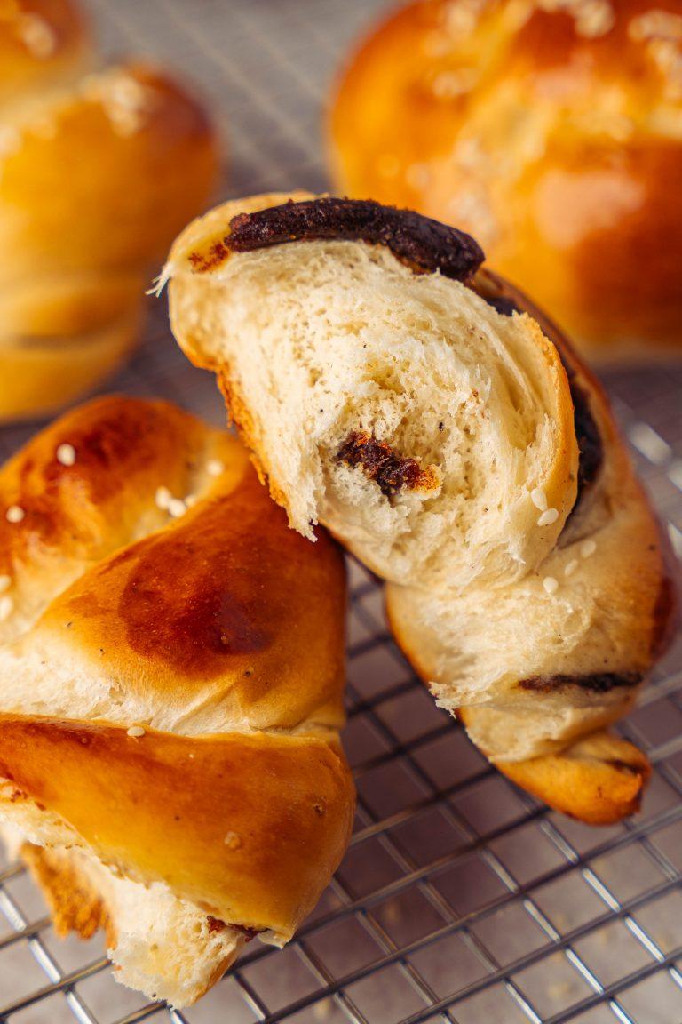 Authentic Choereg Recipe (Iraqi Style Sweet Bread)