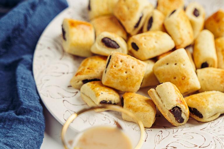 Iraqi Kleicha (Authentic Middle eastern Date Cookies) - Sarah's Plate