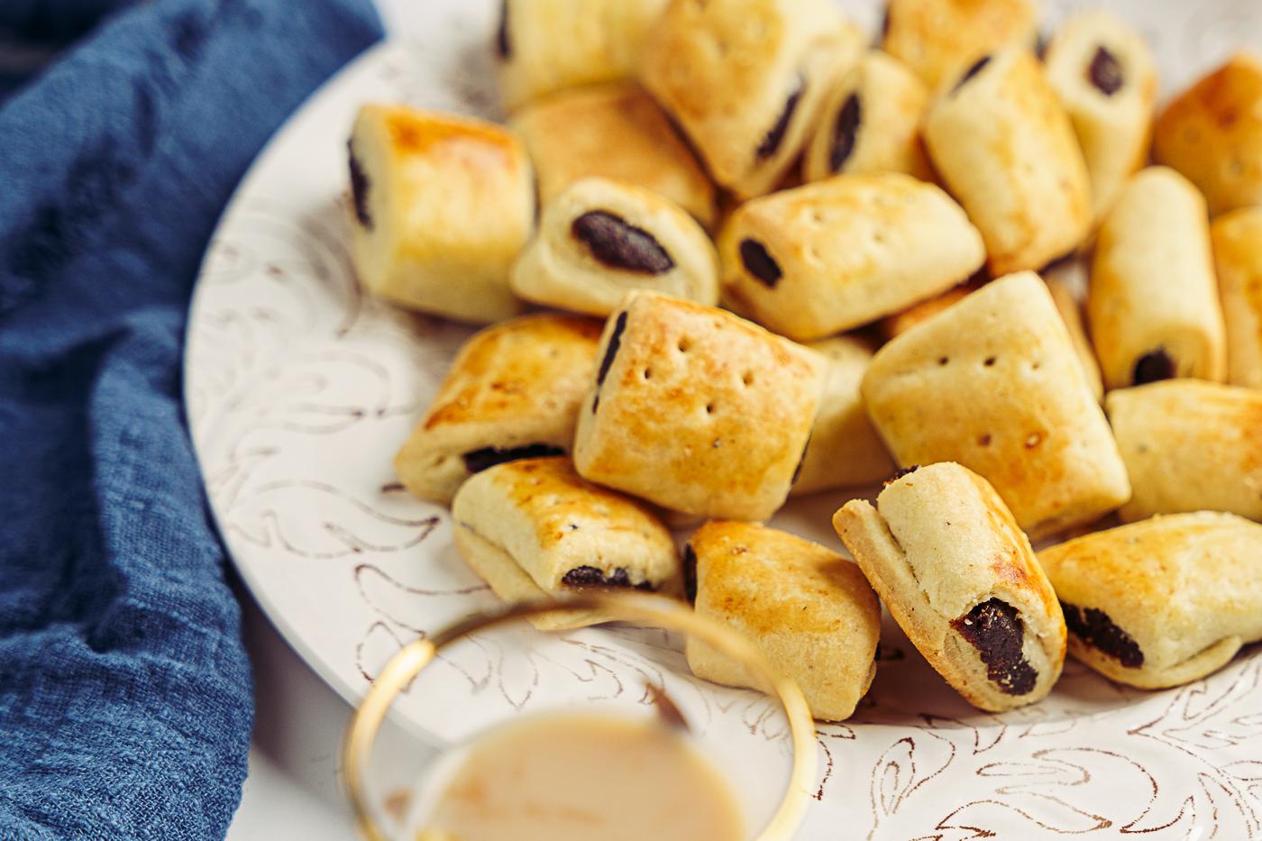 Iraqi Kleicha (Authentic Middle eastern Date Cookies) - Sarah's Plate