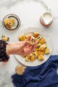 Iraqi Kleicha (Authentic Middle eastern Date Cookies) - Sarah's Plate