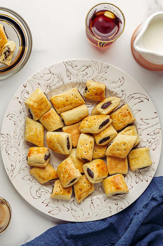 Iraqi Kleicha (Authentic Middle eastern Date Cookies) - Sarah's Plate