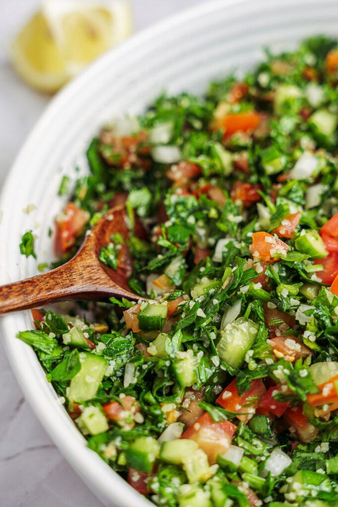 Tabouleh (Middle Eastern Parsley Salad) - Sarah's Plate